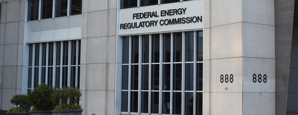Commonwealth LNG Plant Wins FERC Approval Amid Equity Fears (1)